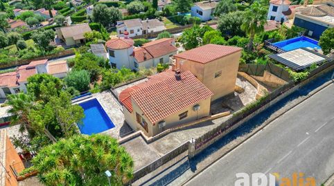 Casa o chalet en venta en Carrer Paris, Cabanyes - Mas Ambrós - Mas ...