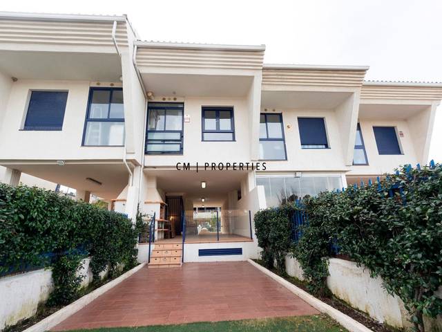 Casa adosada en venta en Nuevo Centro, Sagunto / Sagunt | fotocasa