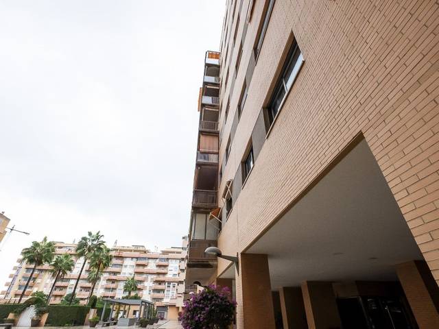 Piso en venta en Jalón, Martín Carpena - Torre del Río, Málaga Capital ...