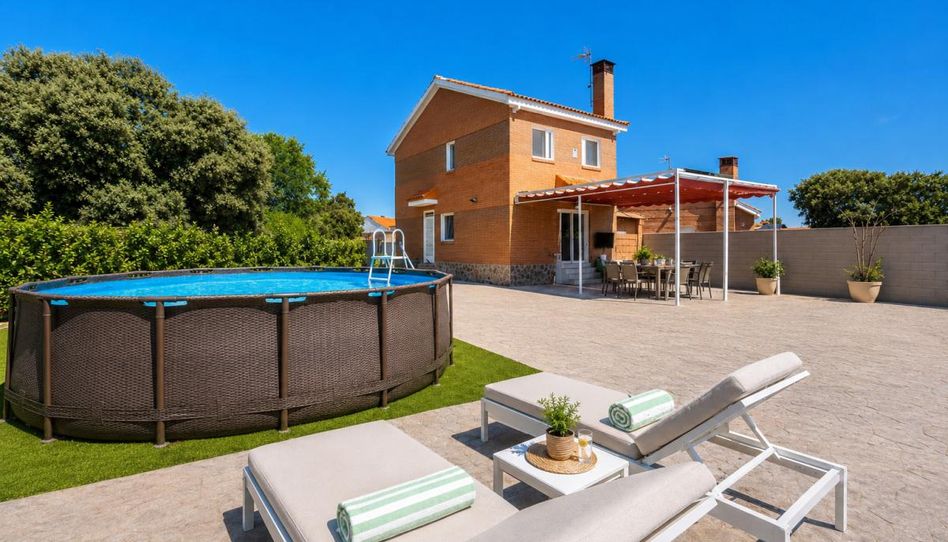 Casa o chalet en venta en Calle de Los Castaños, Pioz, Guadalajara ...