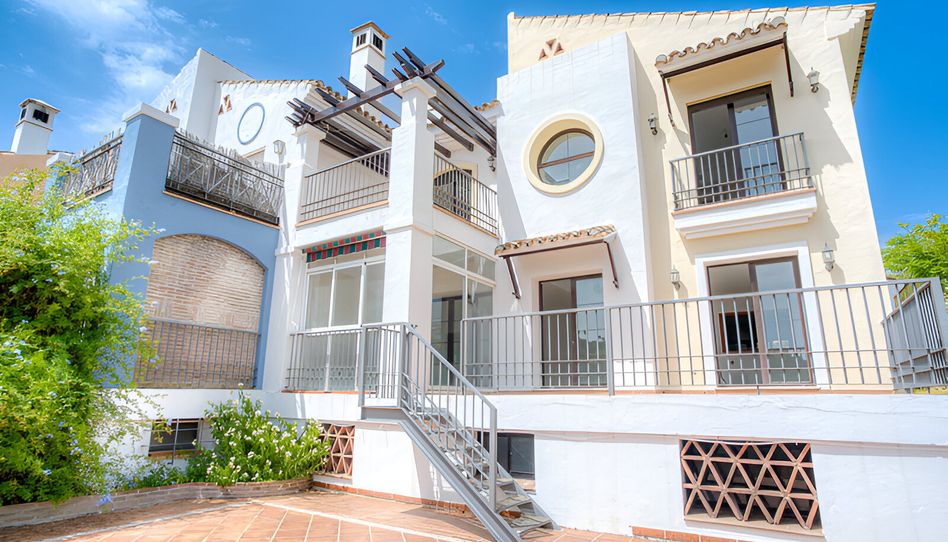 Casa adosada en venta en Los Arqueros - Puerto del Almendro, Málaga ...