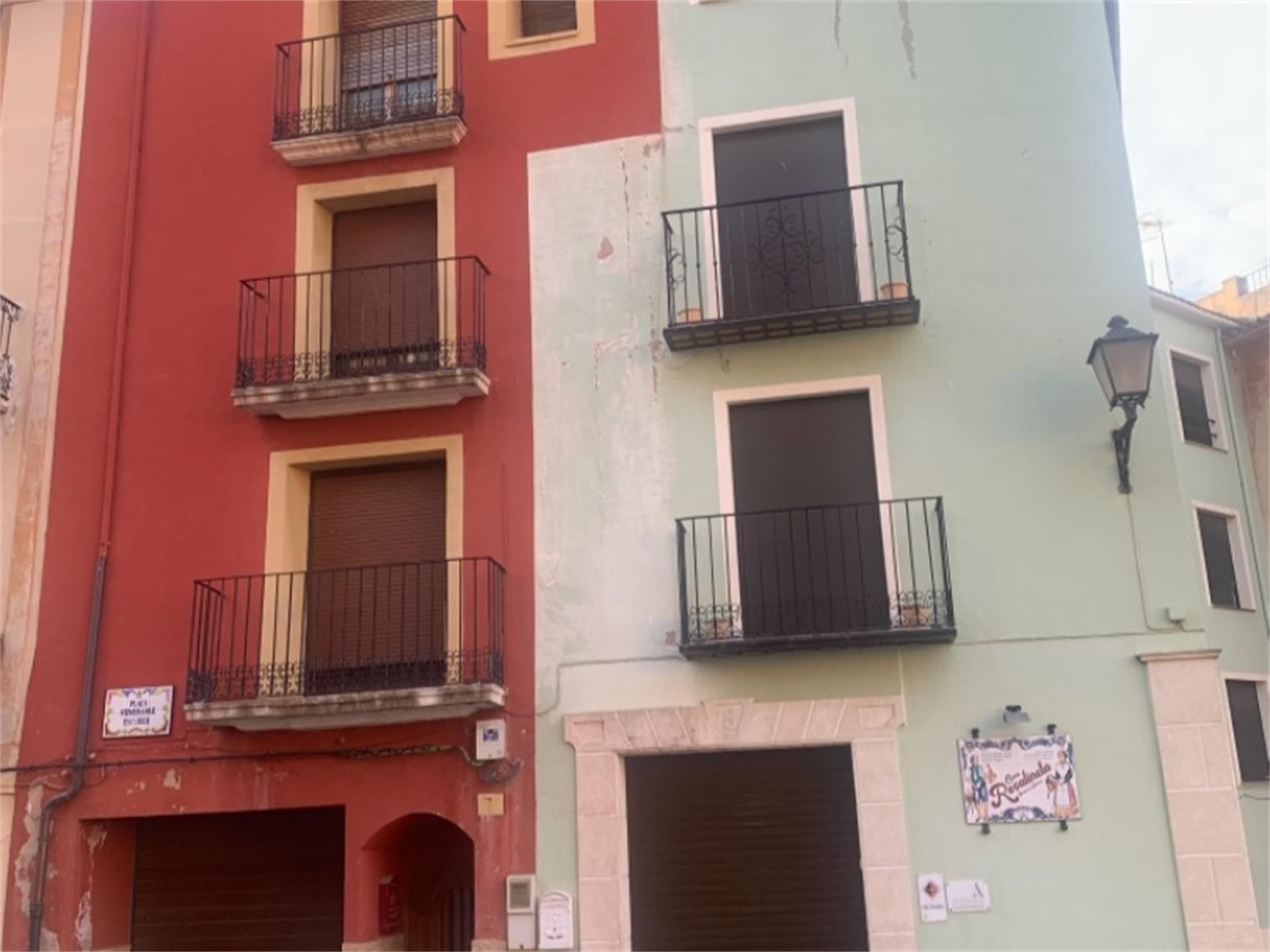 Casa adosada en venta en Plaza Venerable Escuder, Cocentaina, Alicante ...