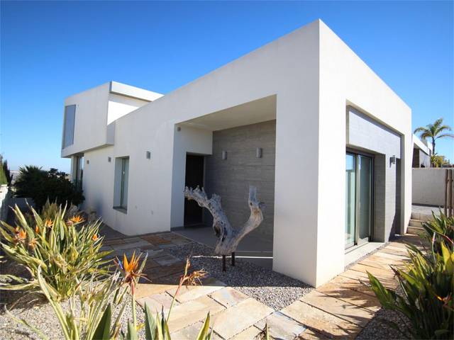 Casa o chalet en venta en Avenida del Recorral, Rojales, Alicante ...