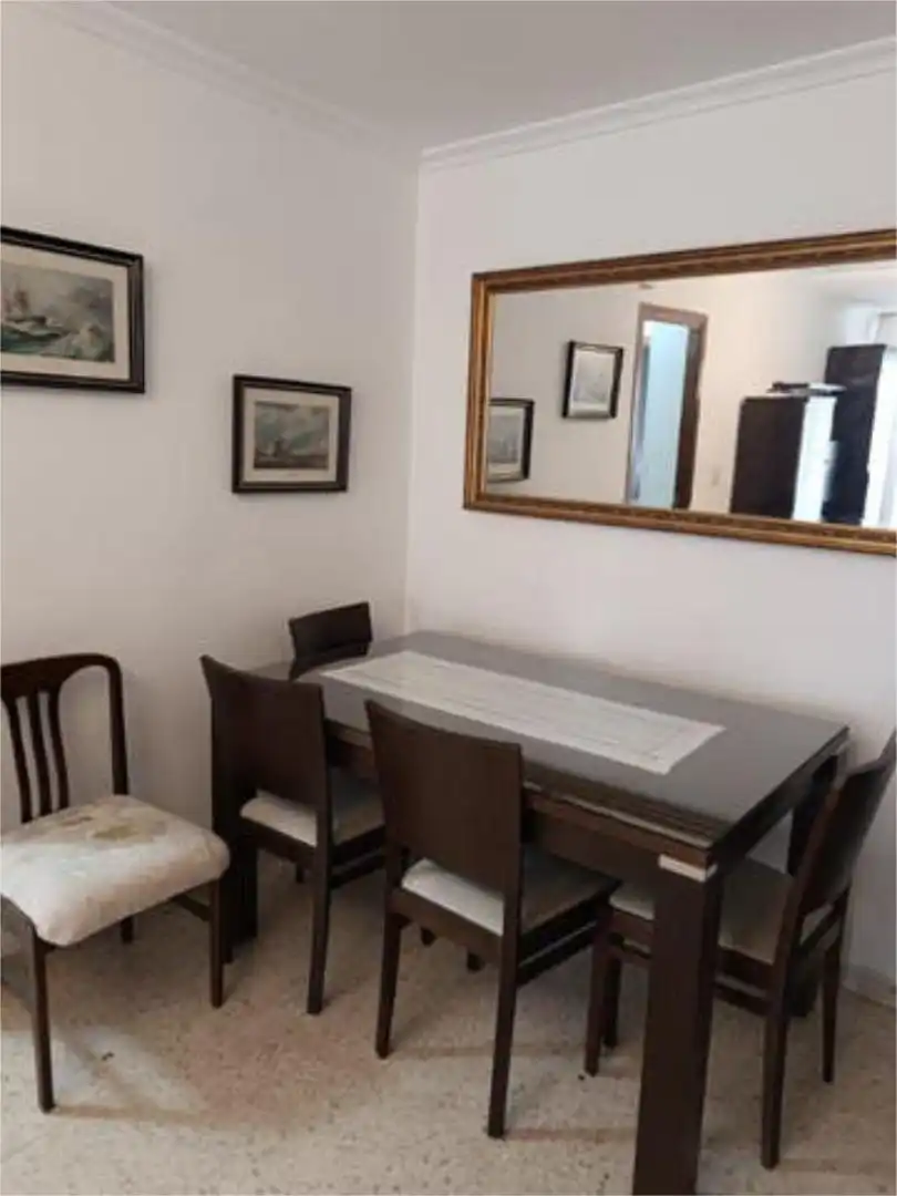 1 Casas y pisos de alquiler en Calle Antonio Asenjo, Sevilla | fotocasa